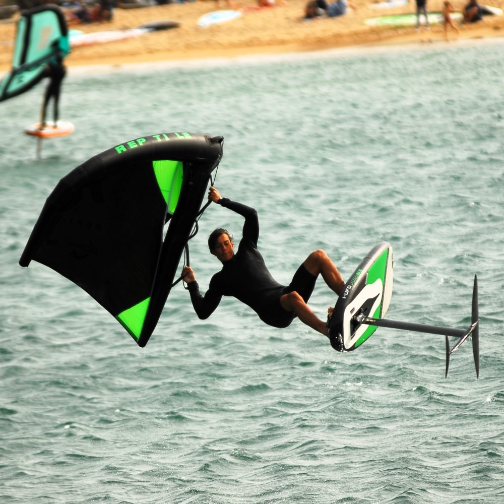 Wing Foil. Come scegliere il primo wing. E non farsi fregare ...